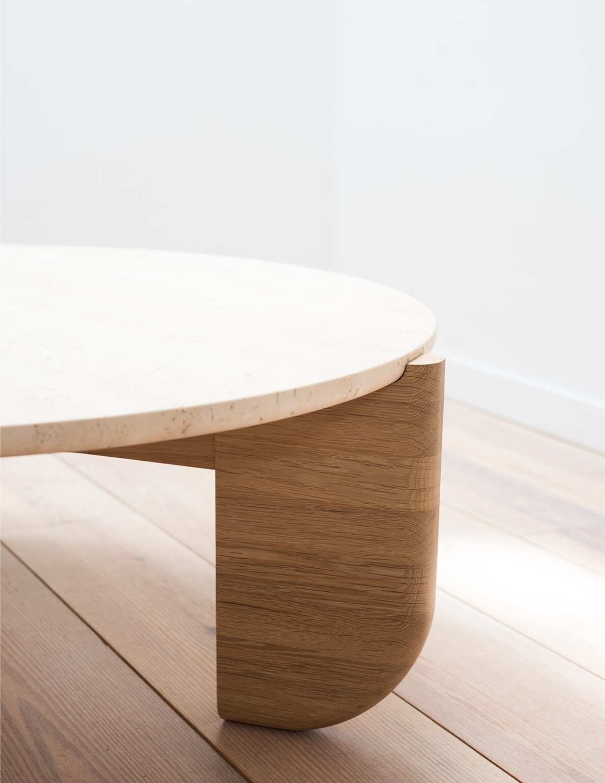 Tripod Coffee Table - Stillmade