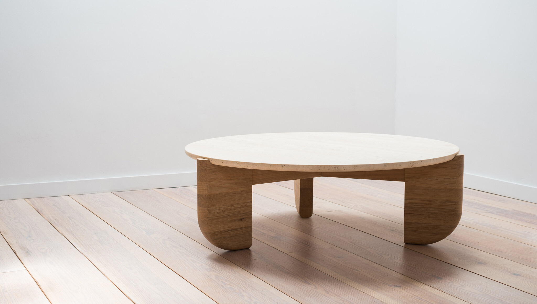 Tripod Coffee Table - Stillmade